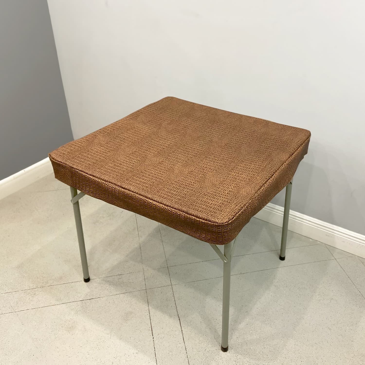 Vinyl Fitted Tablecloth With Flannel Backing, High End