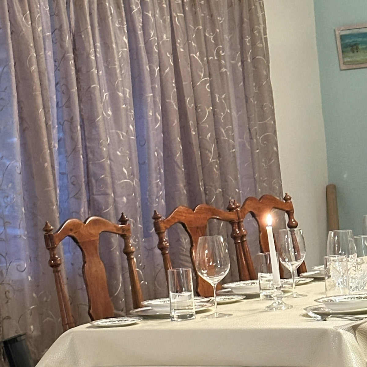 High End Flannel Backed Vinyl Tablecloth