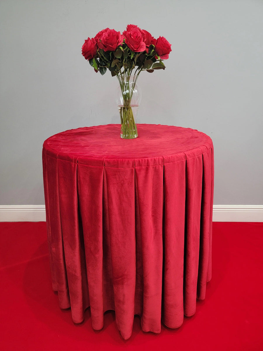 Hunter 30" x 42" Round Box Pleat Barrel Velvet Fitted Tablecloth